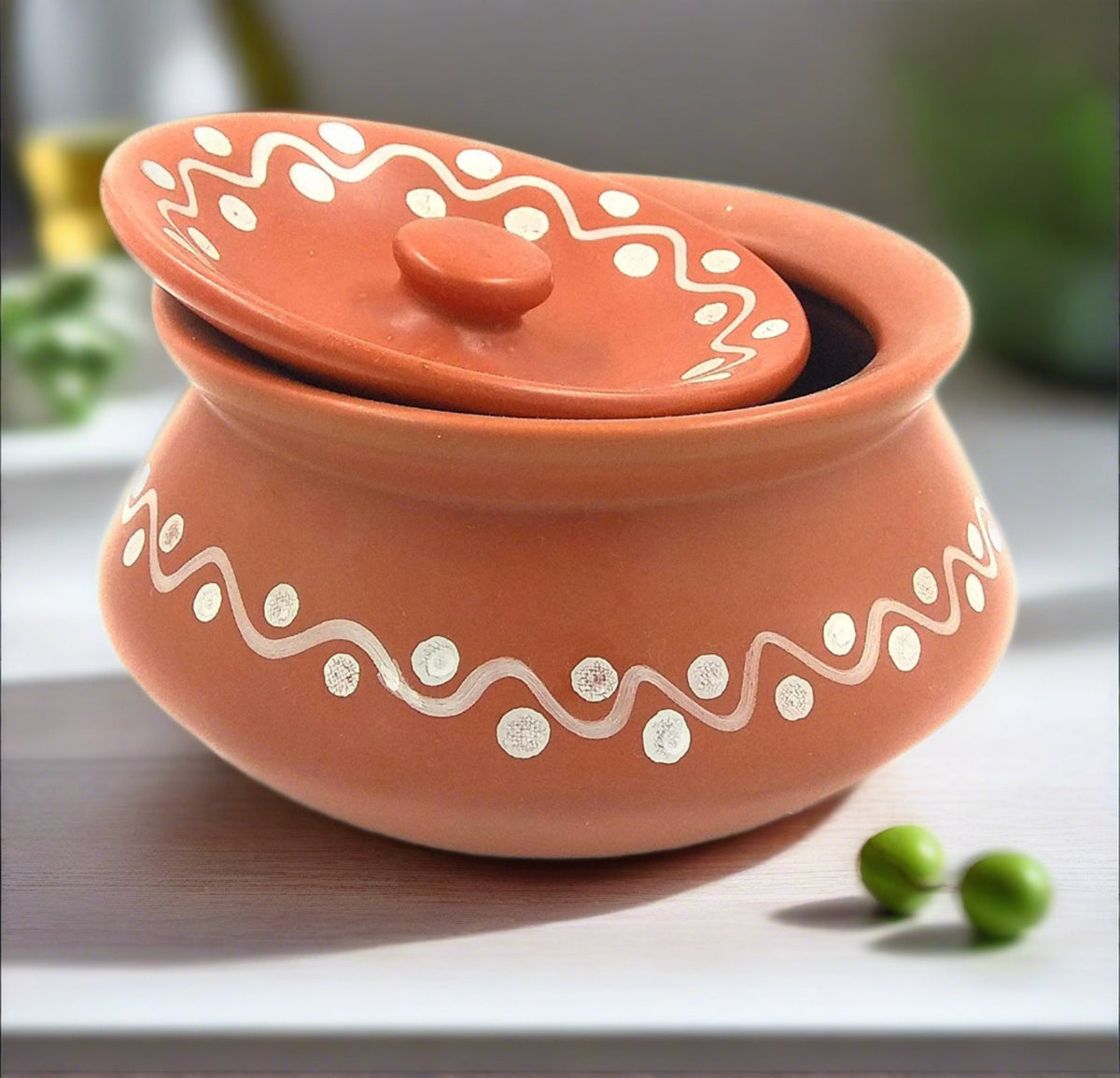 Ceramic Handi with lid , Curd Setter Pot